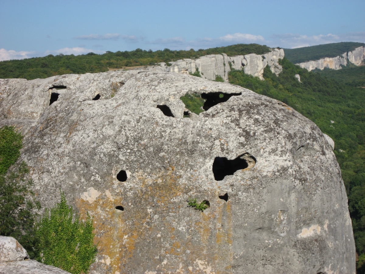 caveholes – Marsha Forchuk Skrypuch